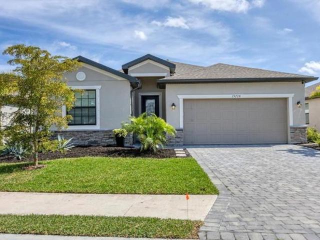 19728 Tortuga Cay Dr, Venice, FL 34293