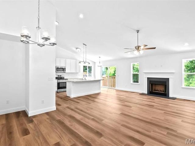 1972 Magnolia Way, Pevely, MO 63070