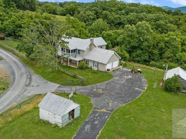 1972 River Ridge Rd, Pipestem, WV 25979
