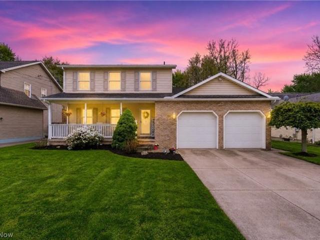 1972 Springfield Lake Blvd, Akron, OH 44312