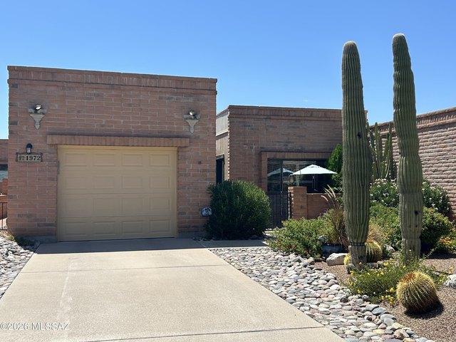 1972 W Misty Hollow Ln, Tucson, AZ 85704