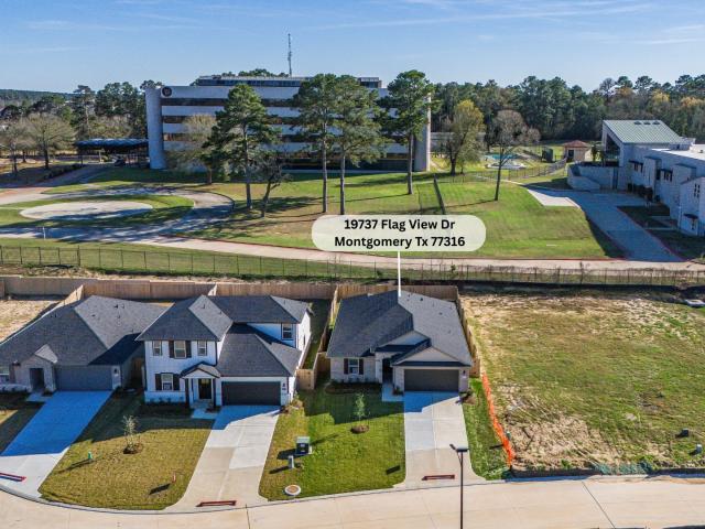 19737 Flag View Drive