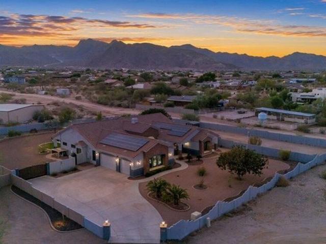 19738 W Mariposa Dr, Litchfield Park, AZ 85340