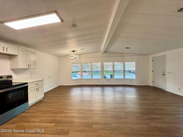 1973 Mango St NE, Palm Bay, FL 32905 | MLS #1076 | Compass