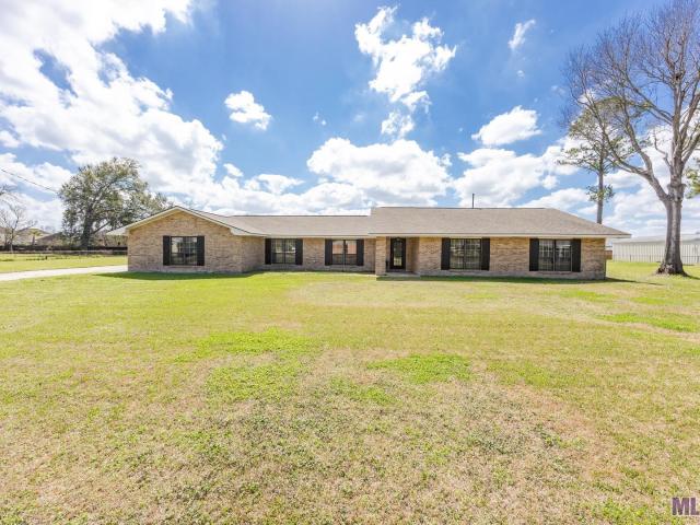 1973 Antonio Rd, Port Allen, LA 70767 | MLS #BR2026003 | Compass