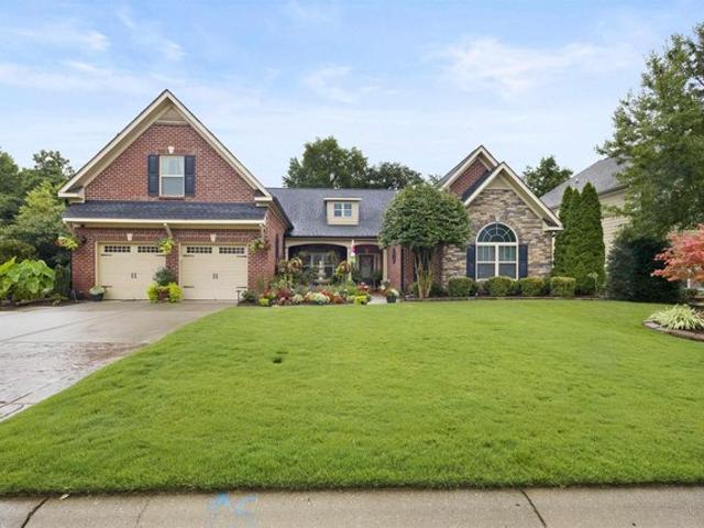 197 Colfax Dr, Boiling Springs, SC 29316