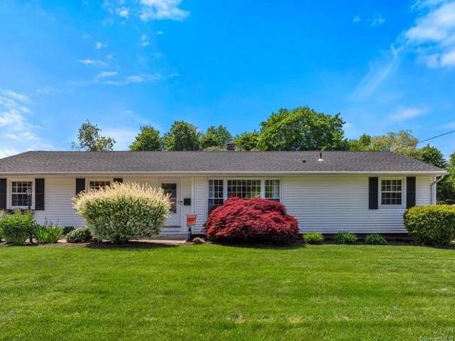 197 Contour Dr, Cheshire, CT 06410