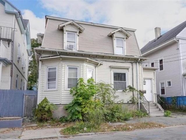 197 Althea St, Providence, RI 02909