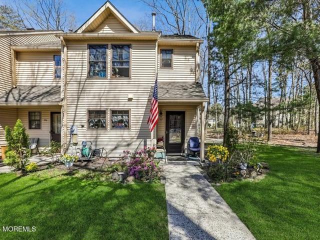 197 Azalea Cir, Jackson, NJ 08527