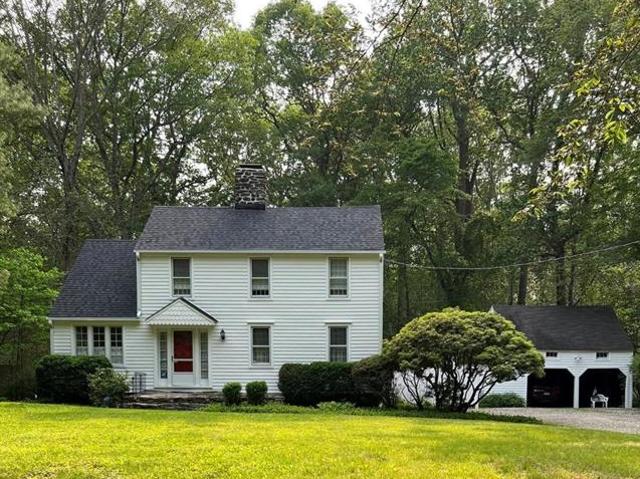 197 Bayberry Ln, Westport, CT 06880