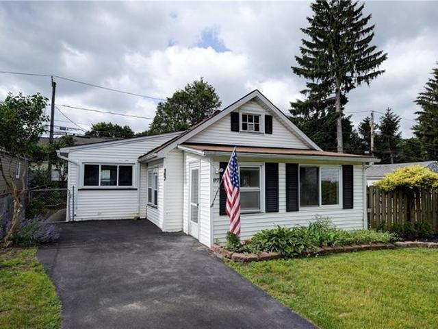 197 Brayton Rd, Rochester, NY 14616