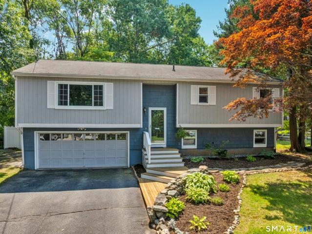 197 Breezy Knls, Groton, CT 06355