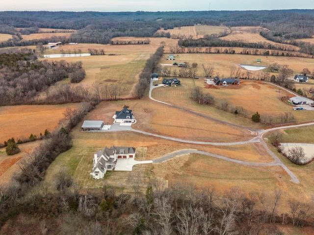 197 E Bugg Hollow Rd, Cottontown, TN 37048 | MLS #3134 | Compass