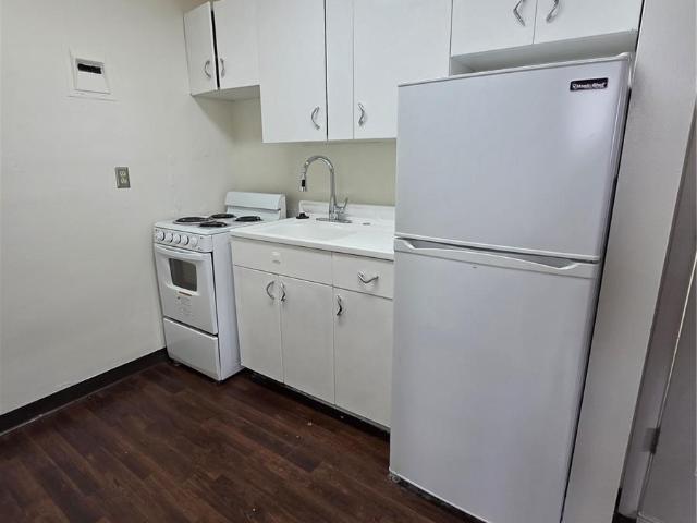 197 E Powers Avenue # 11