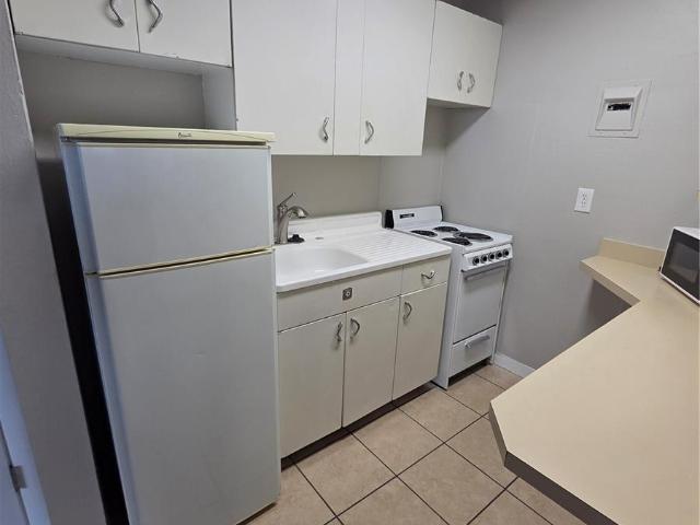 197 E Powers Avenue # 4