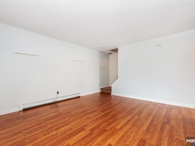 197 Fort Lee Road