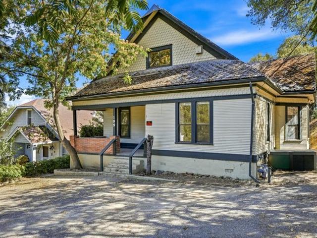 197 Hoffman Ave, Auburn, CA 95603
