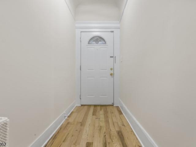 197 Hollywood Ave # 1
