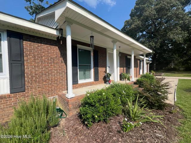 197 Hillcrest Drive