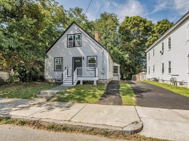 197 Oakland Ave, Methuen, MA 01844