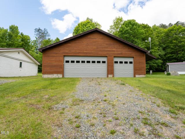 197 Lakeside Drive