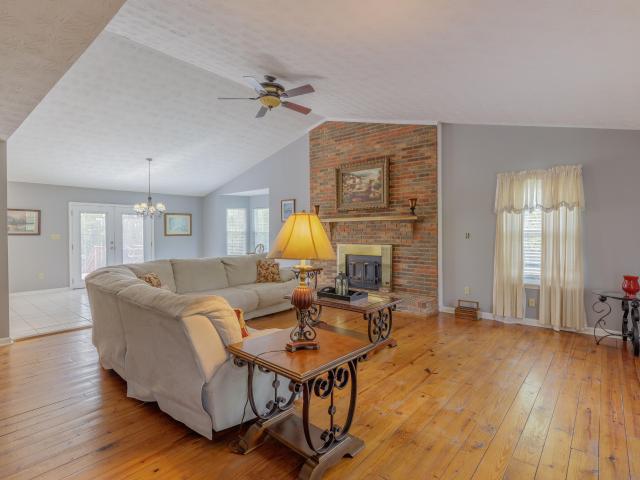 197 Lynn Trail