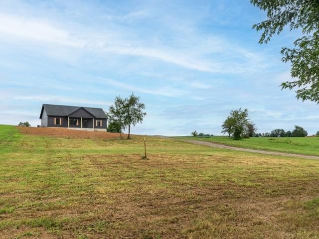 197 N Old Military Rd, Summertown, TN 38483