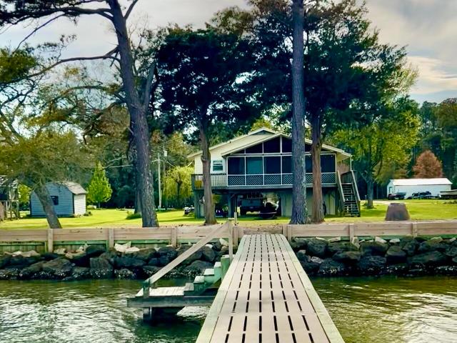 197 S River Drive