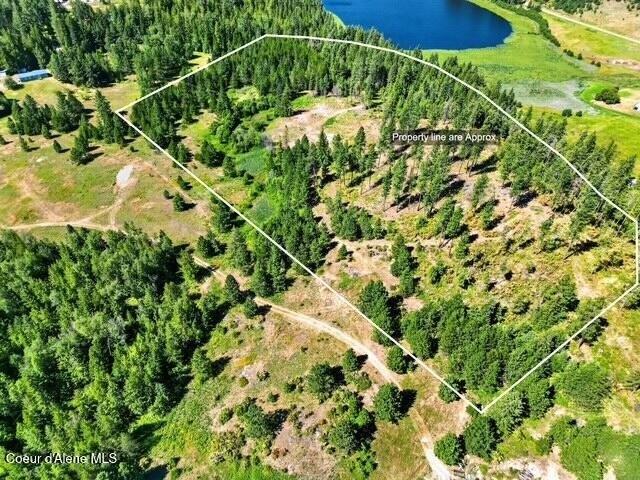 197 Schneiders Rd, Sagle, ID 83860