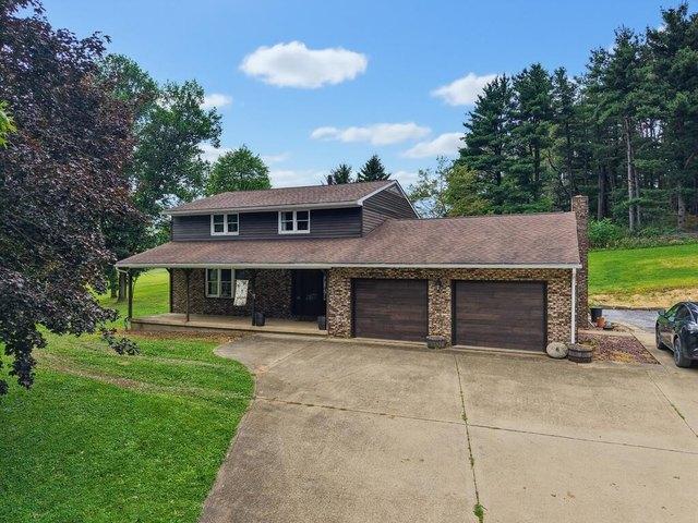 197 Sherman Hts S, Fairmount City, PA 16224