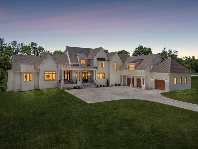 197E Bugg Hollow Rd, Gallatin, TN 37066