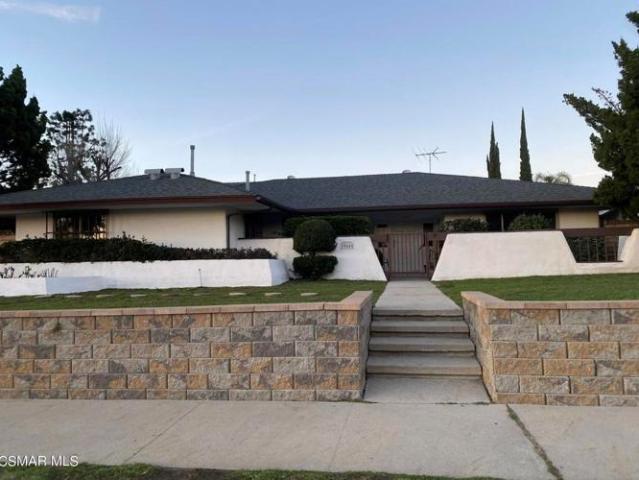 19845 Lassen St, Chatsworth, CA 91311