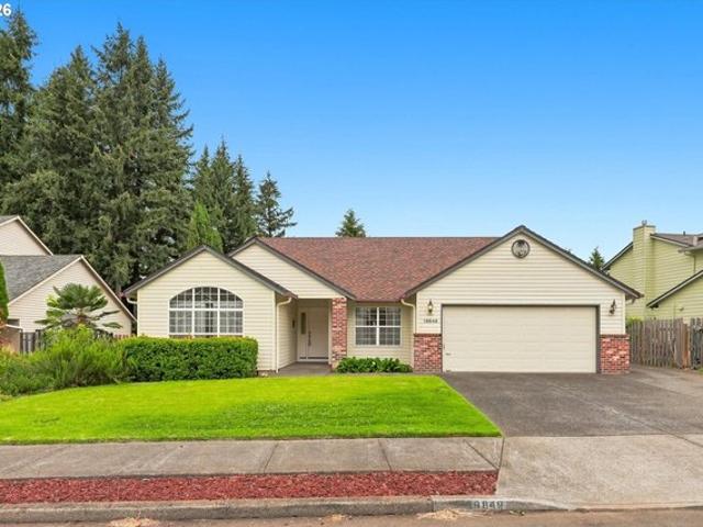 19849 Castleberry Loop, Oregon City, OR 97045