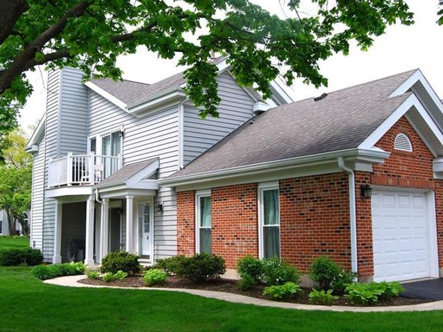 1984 N Stillwater Rd, Arlington Heights, IL 60004