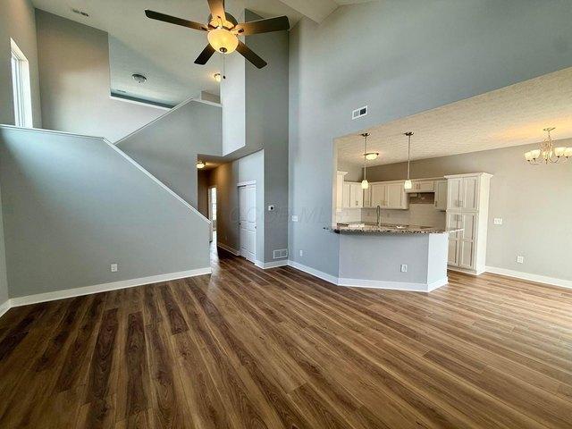 1984 Jamesburg St, Newark, OH 43055