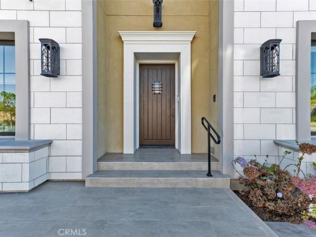 19858 Longhorn Dr, Chatsworth, CA 91311 | MLS #SR25275