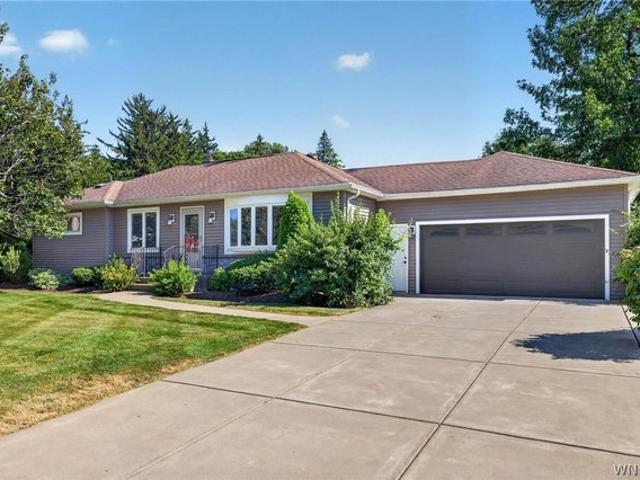 1985 Maple Rd, Buffalo, NY 14221