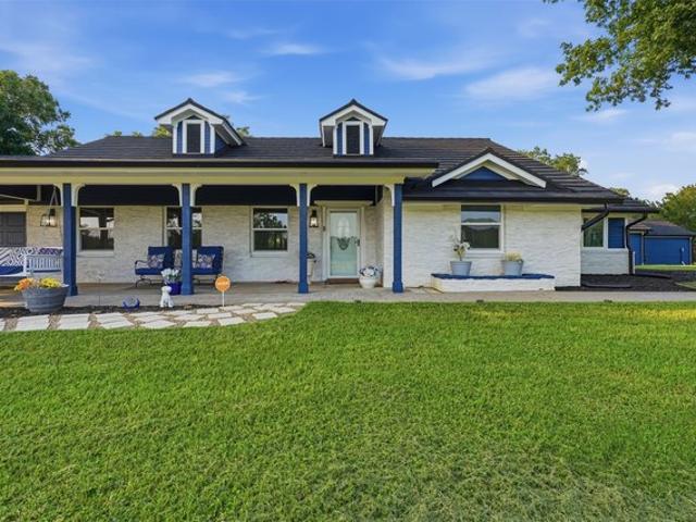 1985 E Renfro St, Burleson, TX 76028