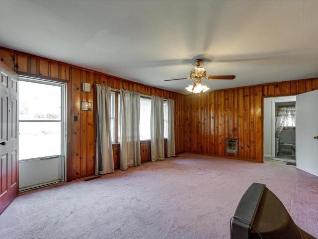 1985 Peavine Road