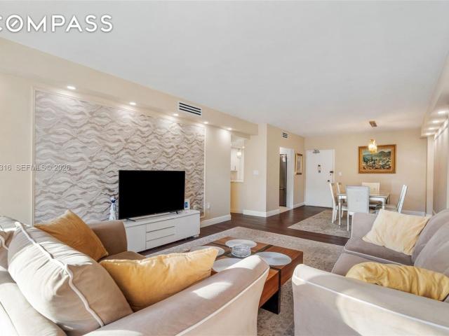 1985 S Ocean Dr 9G, Hallandale Beach, FL