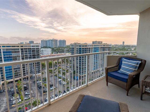1985 S Ocean Dr, Unit 15G, Hallandale Beach, FL 33009 | MLS #A11955