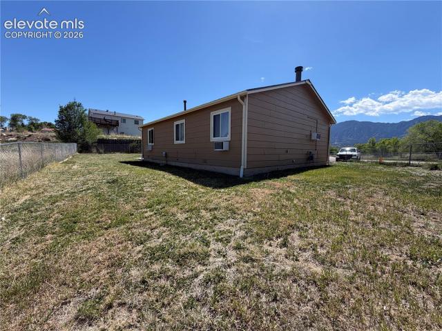 1985 Tanager Way