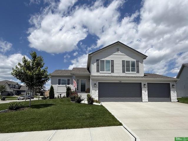 19868 Birch Ave, Gretna, NE 68028