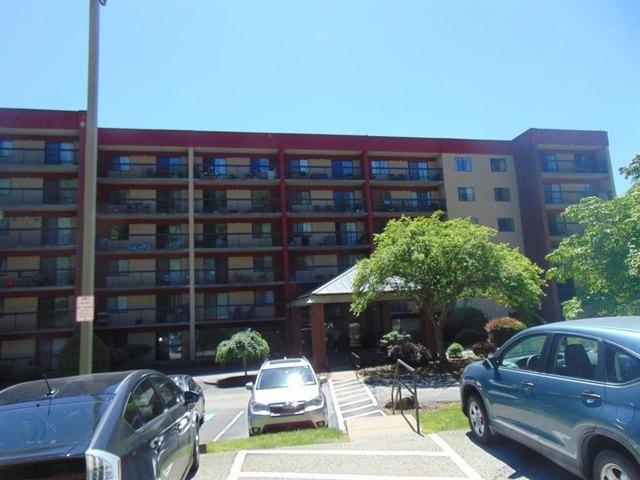 1987 Centurion Dr Apt 113, Pittsburgh, PA 15221