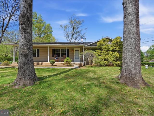 1988 Chestnut Hill Road