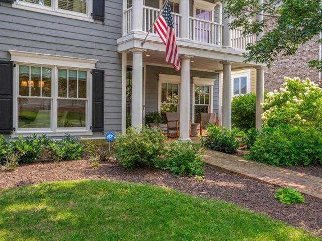 1988 General Warfield Way, Lexington, KY 40505