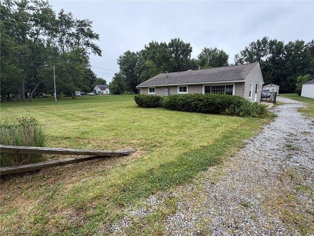 1988 Greensburg Rd, North Canton, OH 44720