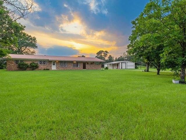 1988 S State Highway 8, New Boston, TX 75570