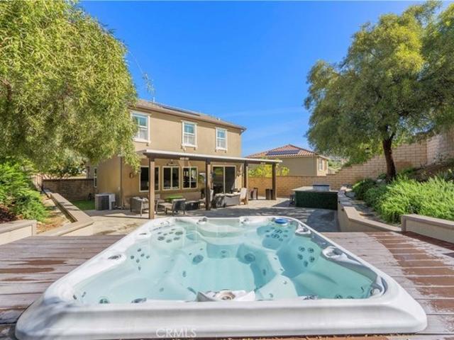 19890 Holly Dr, Saugus, CA 91350
