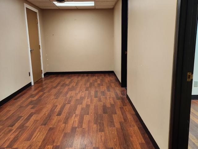 1989 Madison Suite 122